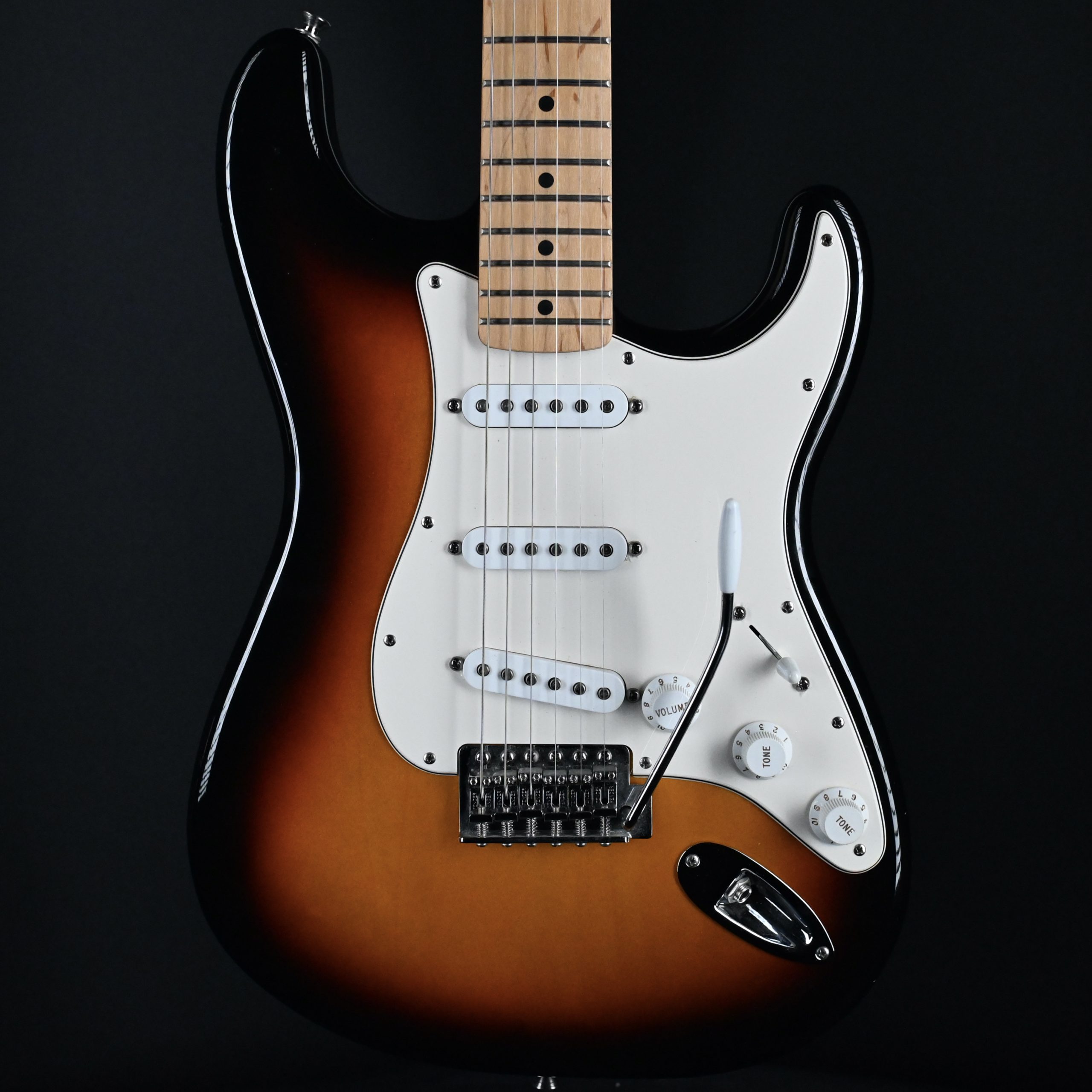 Fender Standard Stratocaster MIM Brown Sunburst 2008 - Bay Tunes Guitars